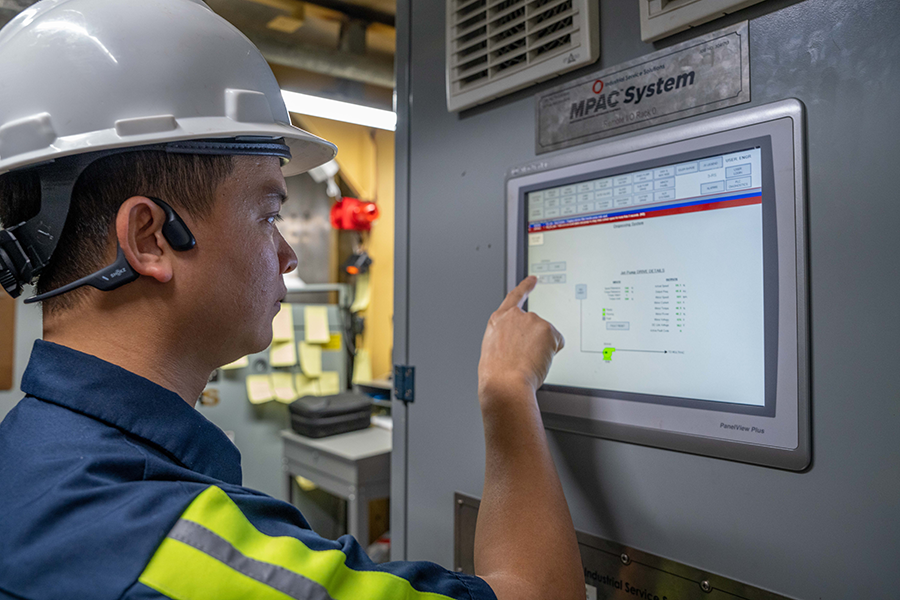 Low-Carbon Data Center Backup Power Systems